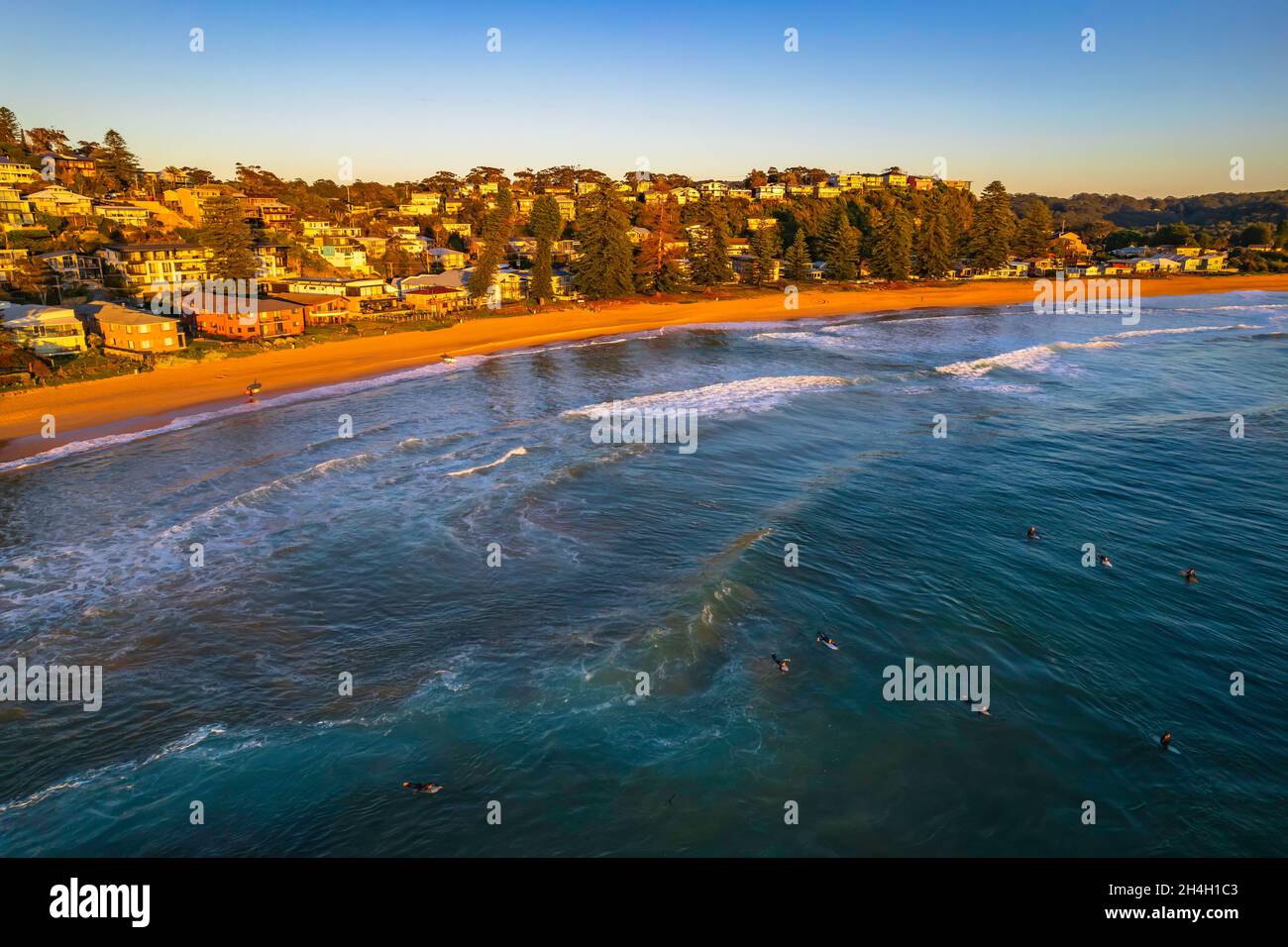 Sunrise seascape at Avoca Beach on the Central Coast, NSW, Australia ...