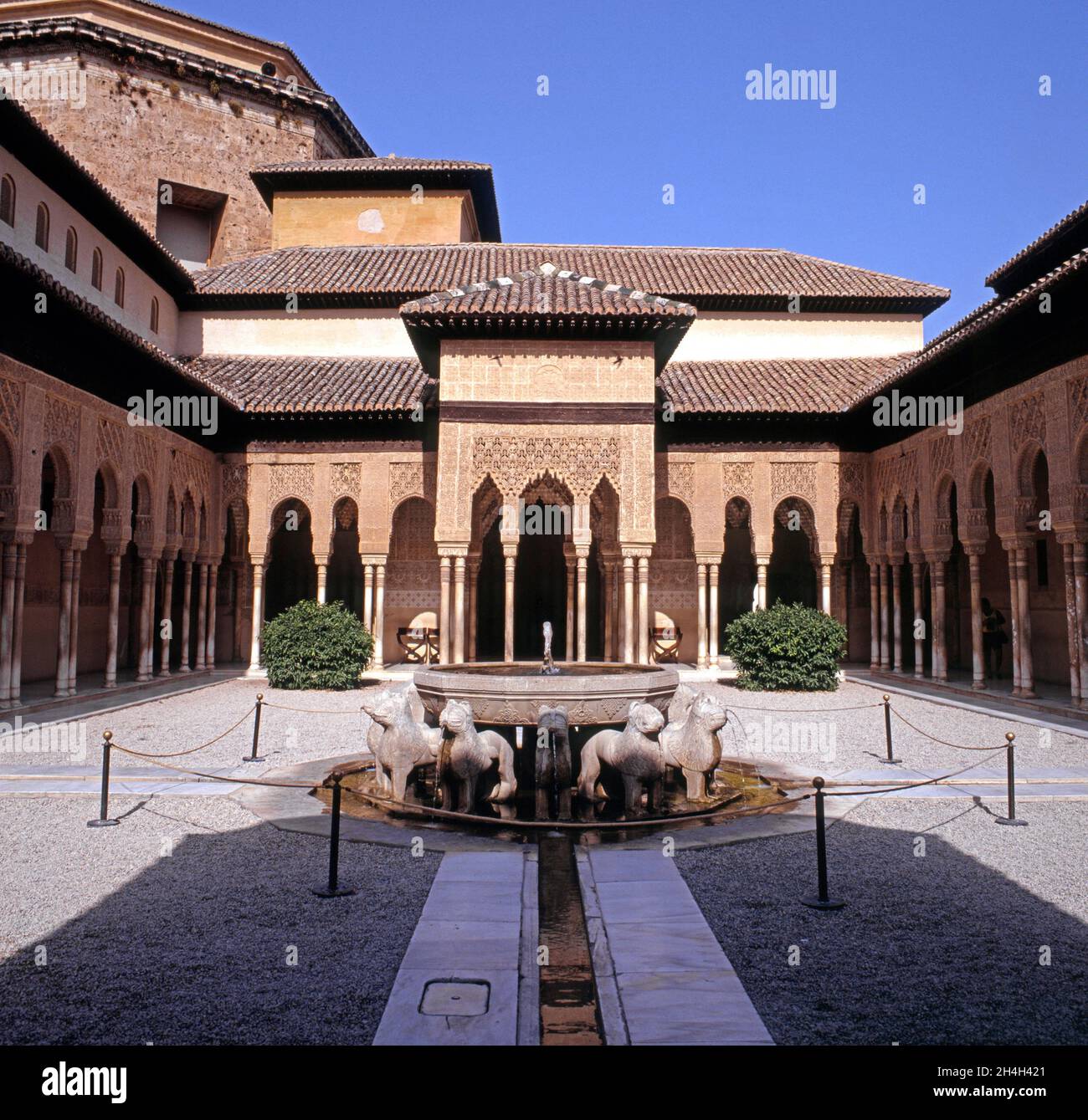 Fountain inside the Court of the Lions at the Palace of Alhambra ...