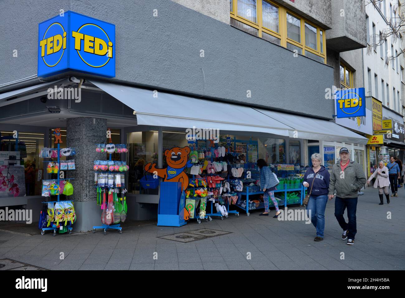 Tedi, Wilmersdorfer Strasse, Charlottenburg, Berlin, Germany Stock ...