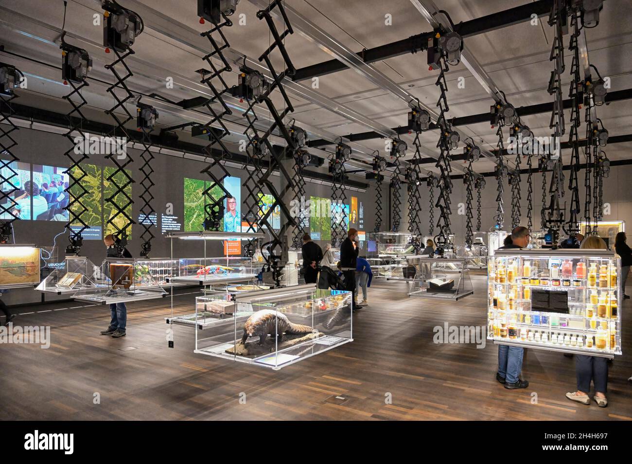 Humboldt laboratory hi-res stock photography and images - Alamy