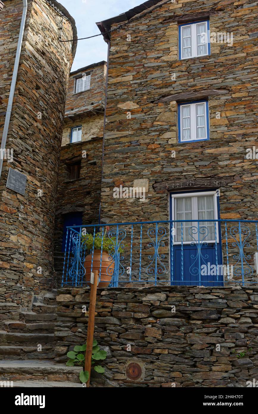 Slate village Piadao, Serra da Estrela, region Centro, Portugal Stock ...