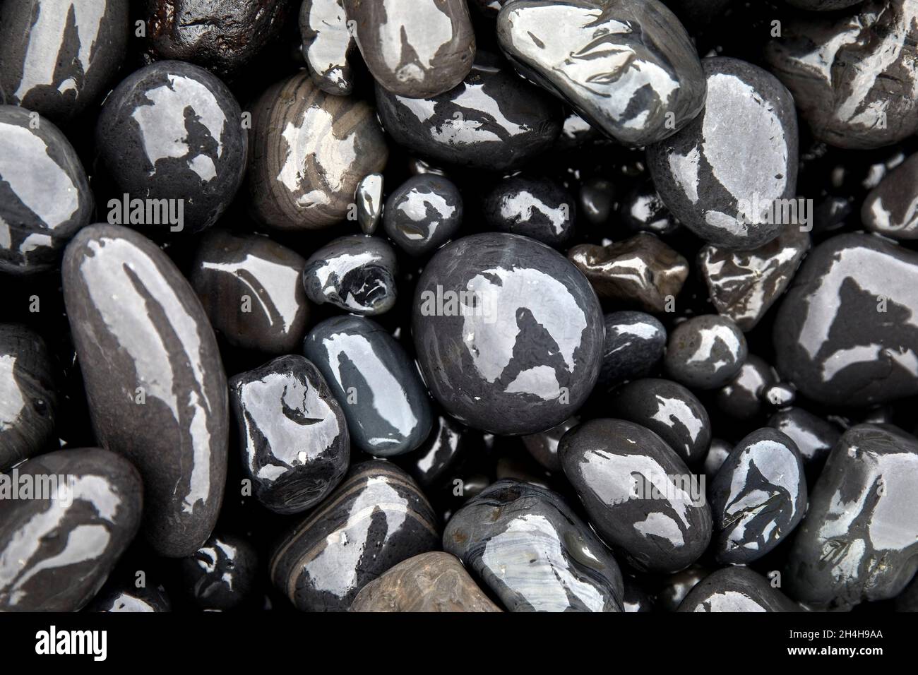 Reflection stone hi-res stock photography and images - Alamy