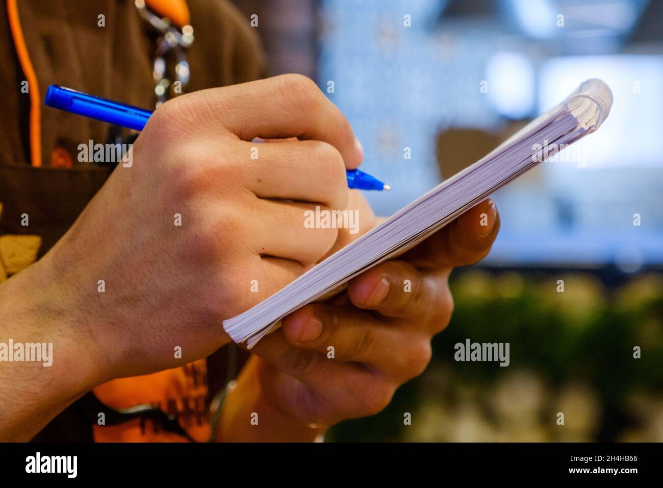 Hands order hi-res stock photography and images - Alamy