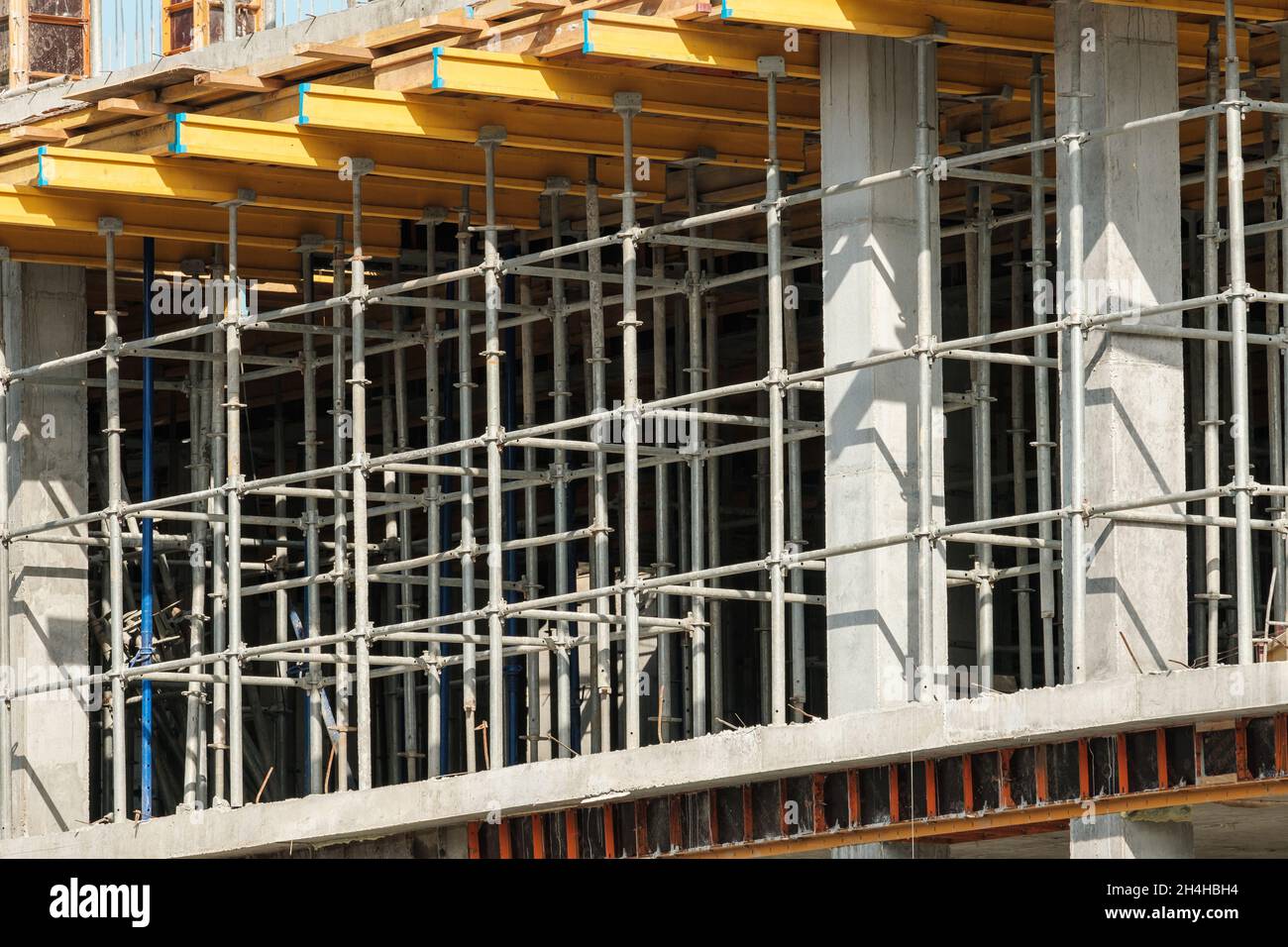 Falsework used on skyscraper building Stock Photo - Alamy