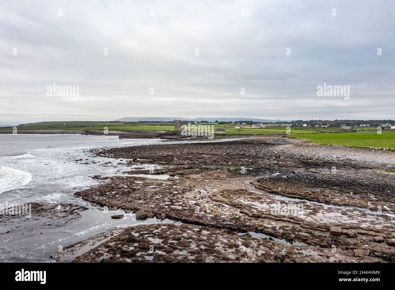 County sligo coast surfing hi-res stock photography and images - Alamy