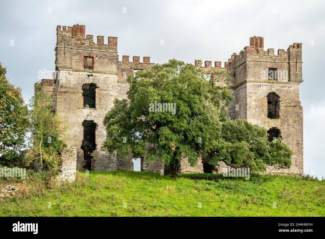 Donegal bishop’s palace ireland hi-res stock photography and images - Alamy