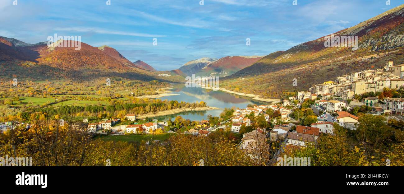 Embedded in the wonderful Abruzzo, Lazio and Molise National Park, Lake ...