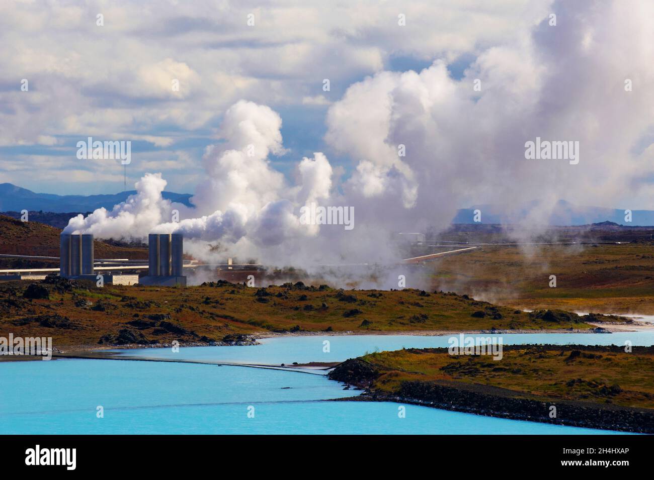 Islande, peninsule de Reykjanes, usine geothermique de Gunnuhver ...