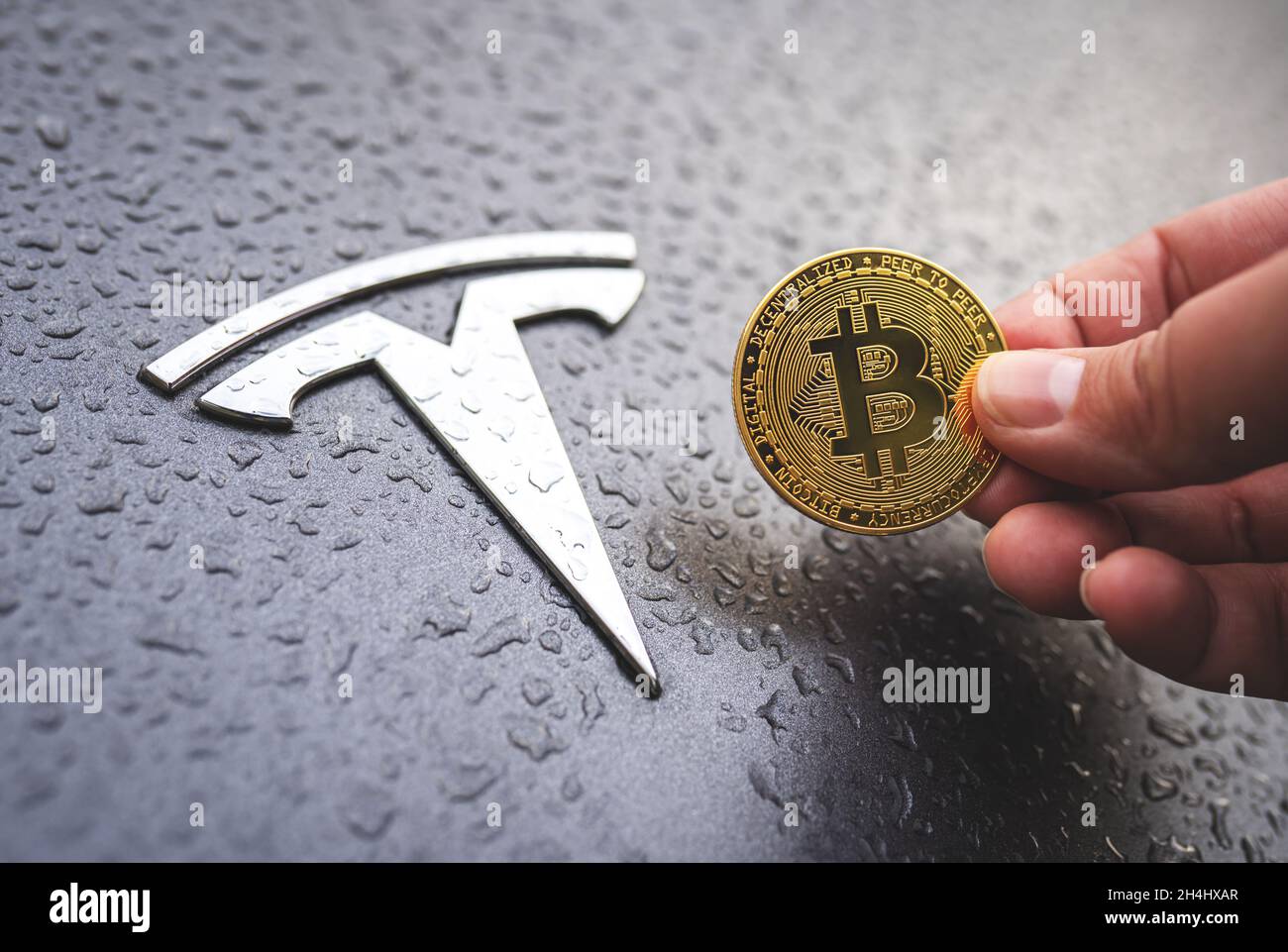 Tesla elon musk car hi-res stock photography and images - Alamy