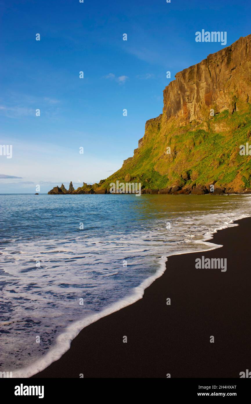 Islande. Plage de Vik. // Iceland. Vik beach Stock Photo - Alamy