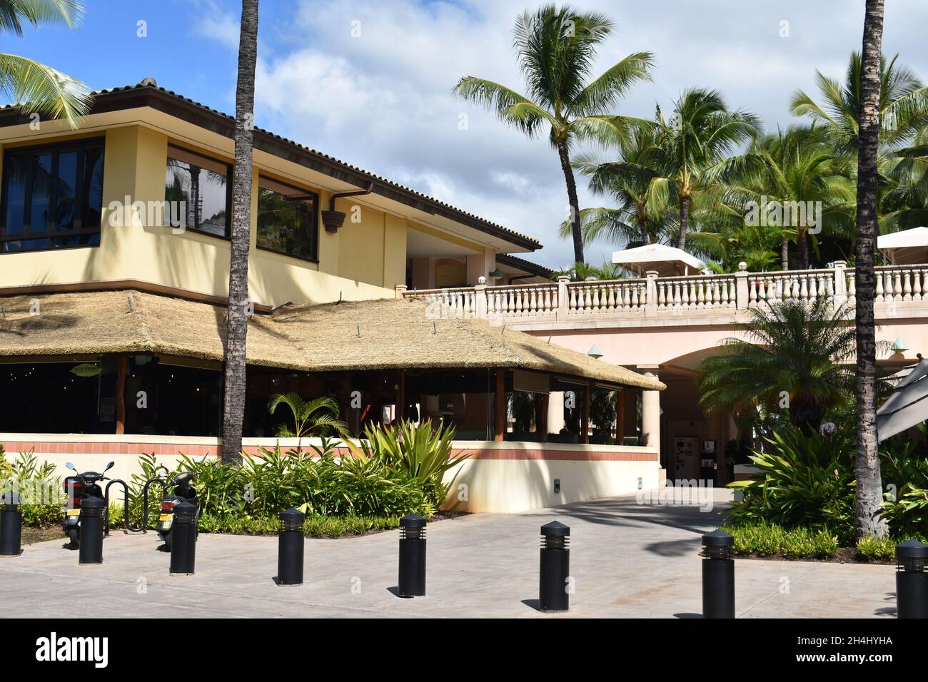 WAILEA, UNITED STATES - Nov 04, 2018: The entrance of a shopping mall ...