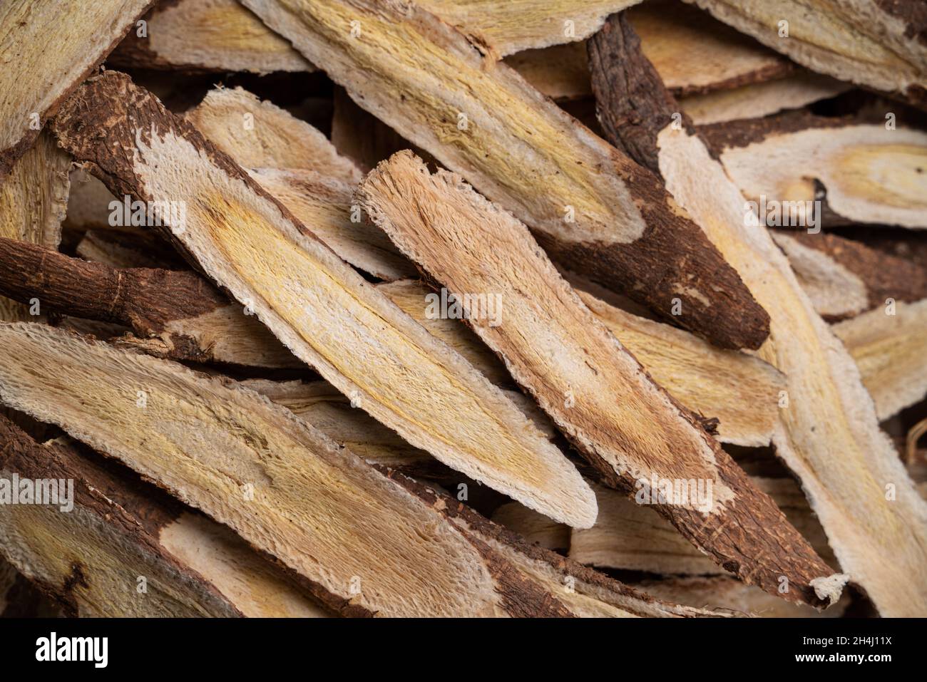 Astragalus Root Chinese Name