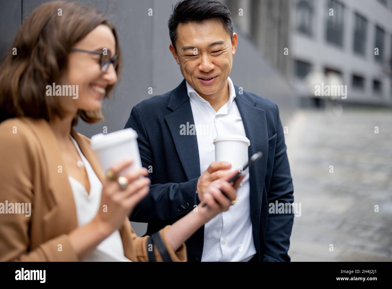 City colleagues hi-res stock photography and images - Alamy