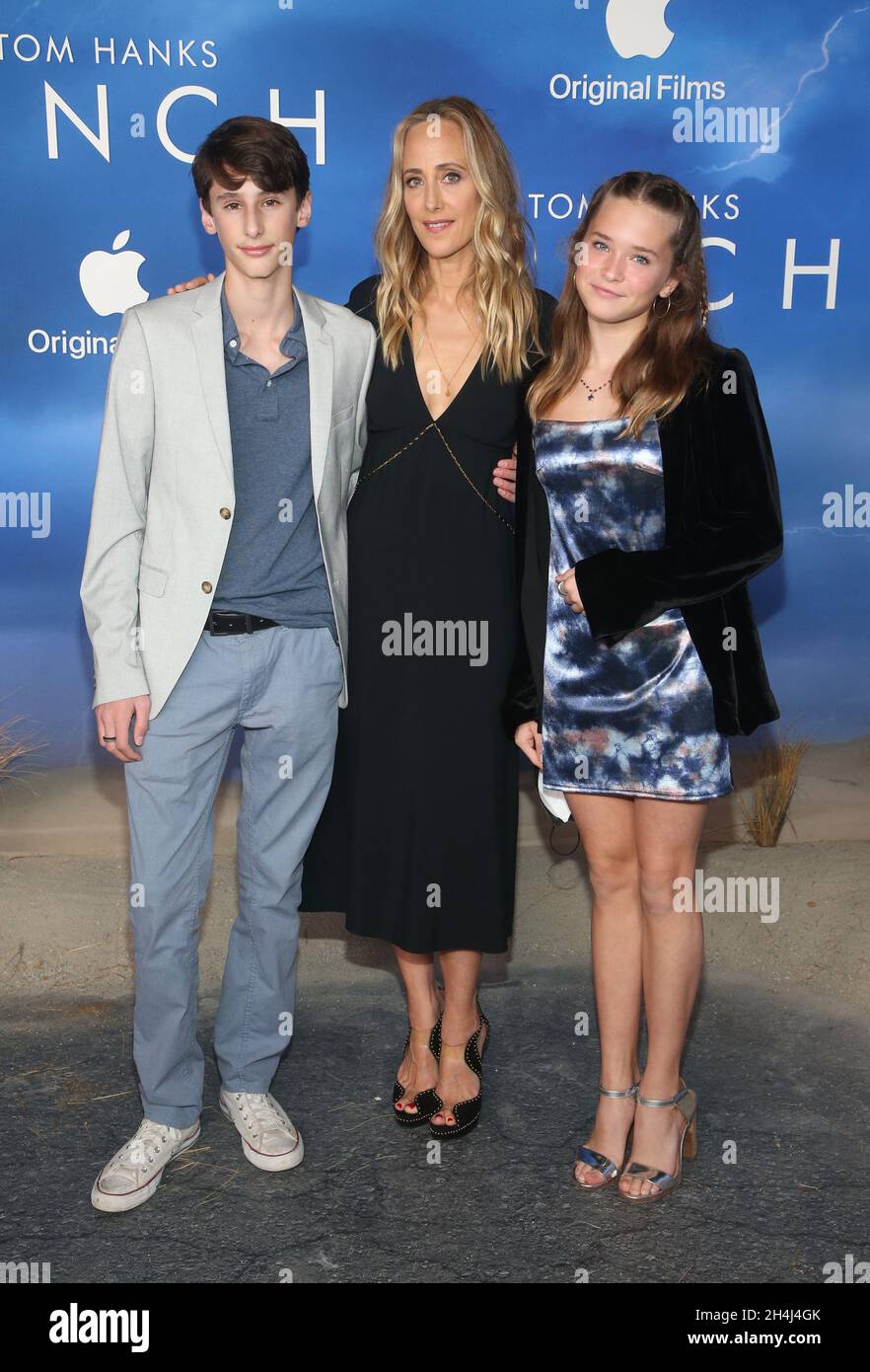 West Hollywood, Ca. 2nd Nov, 2021. Kim Raver, Luke West Boyer, Leo ...