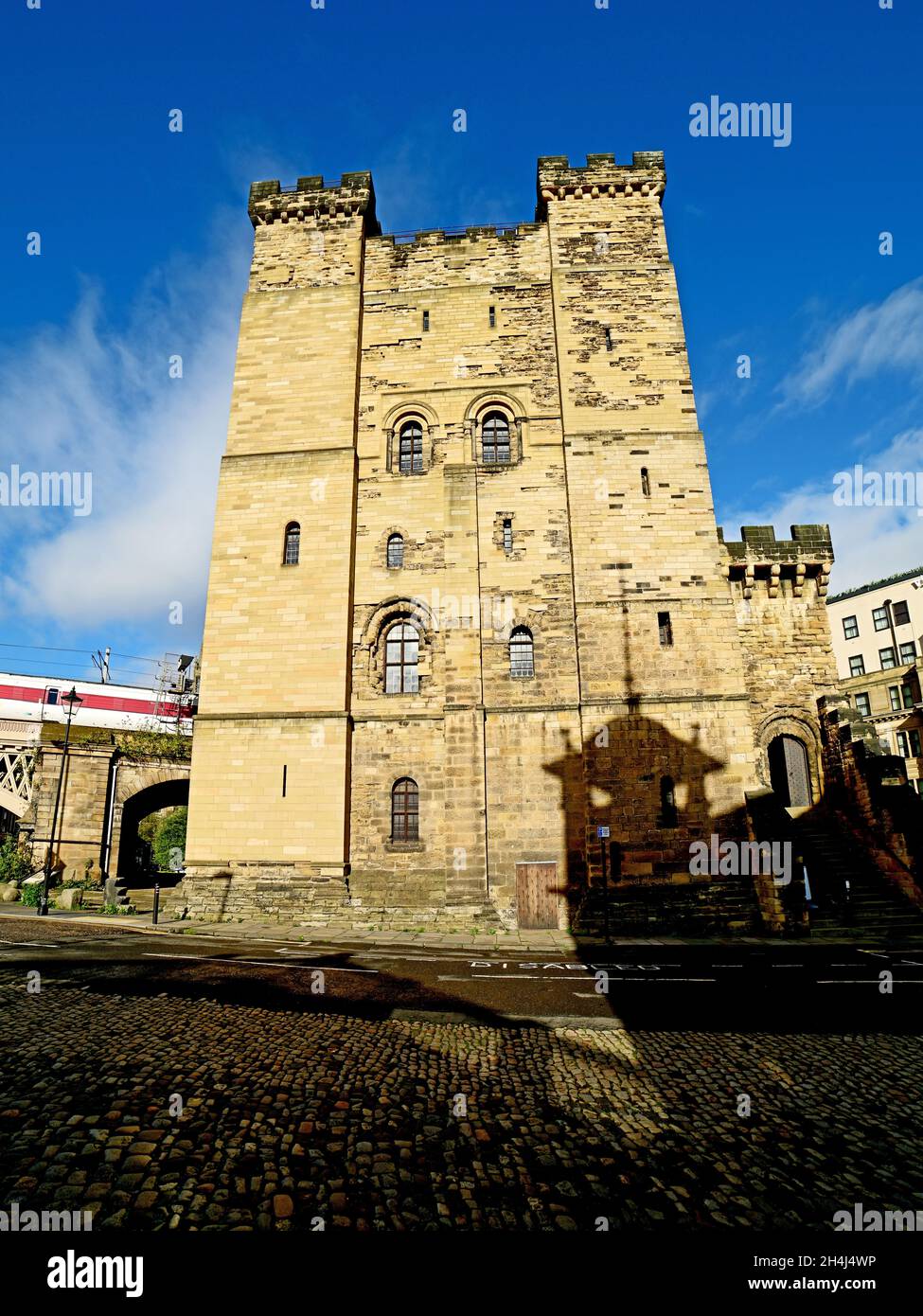 The Castle and garth at Newcastle upon Tyne against deep blue sky Stock ...