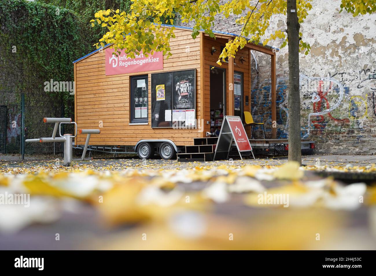 Mini pavilions hi-res stock photography and images - Alamy