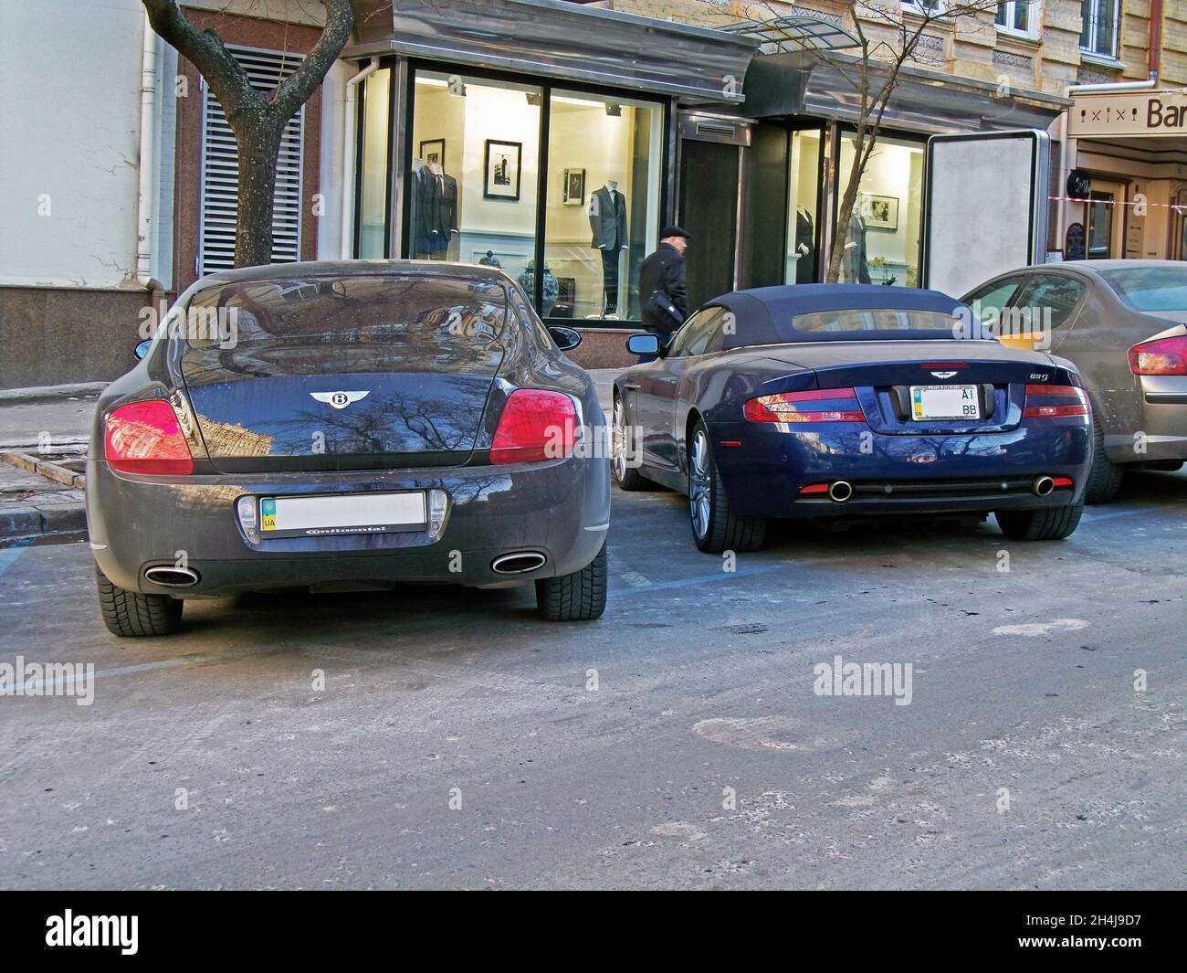 Chrome Bentley Continental Gt In High Resolution Stock Photography and ...