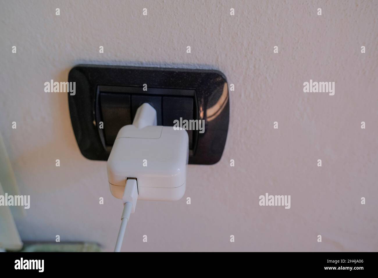 Electric line close up hi-res stock photography and images - Alamy