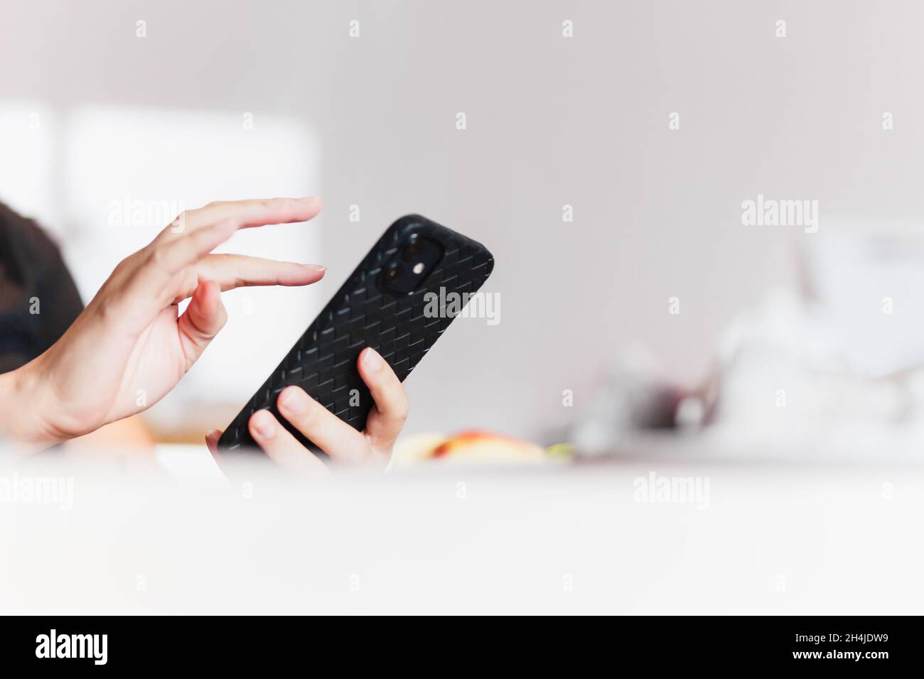 Phone call close up cell hi-res stock photography and images - Alamy
