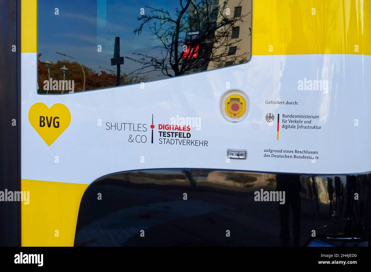 First self-driving bus or autonomous car transporting 6 passengers ...