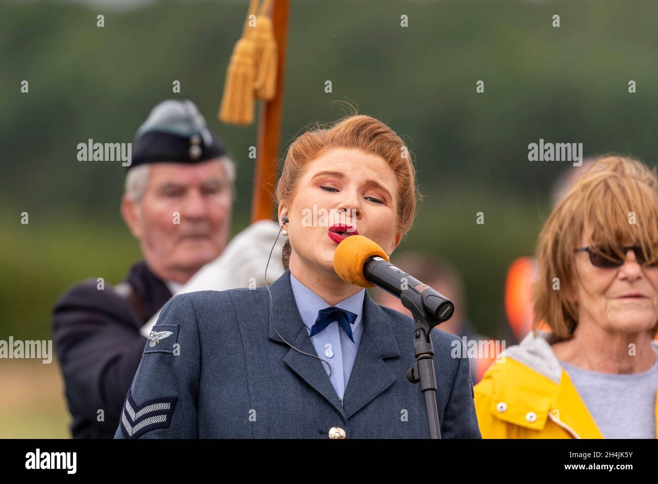 1940s children singing uk hi-res stock photography and images - Alamy