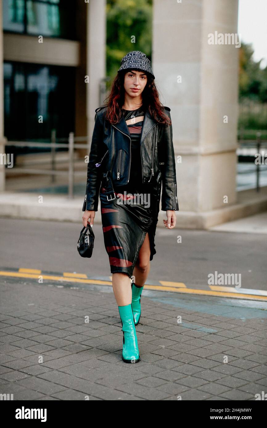Street style, Barbara Malewicz arriving at Koche Spring Summer 2022 ...