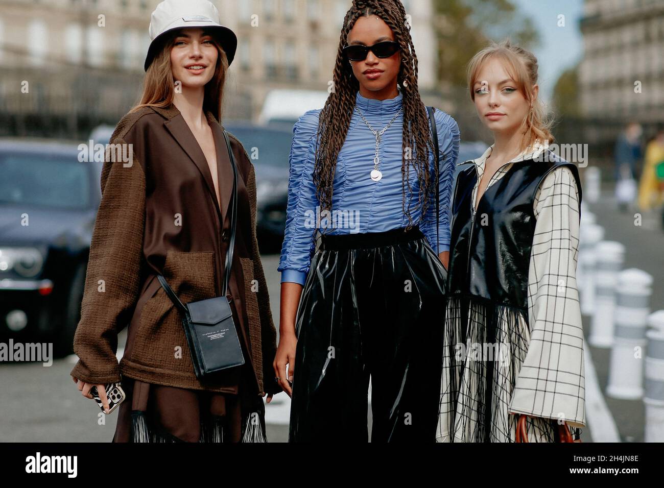 Street style, Mara Lafontan, Hanna Lhoumeau and Anouchka Gauthier ...