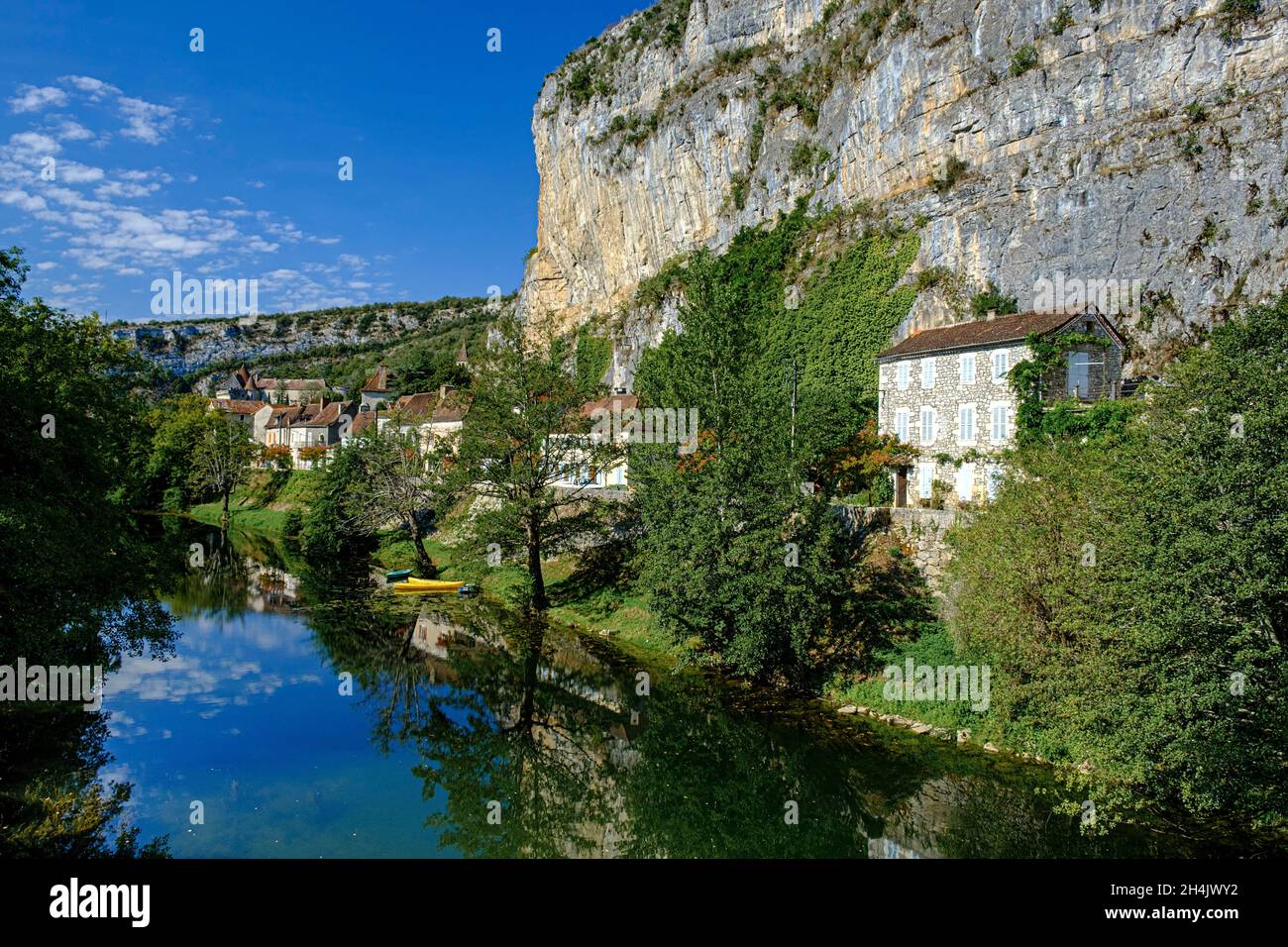 France, Lot, Cabrerets, Castle 13 th. century along Cele river Stock ...