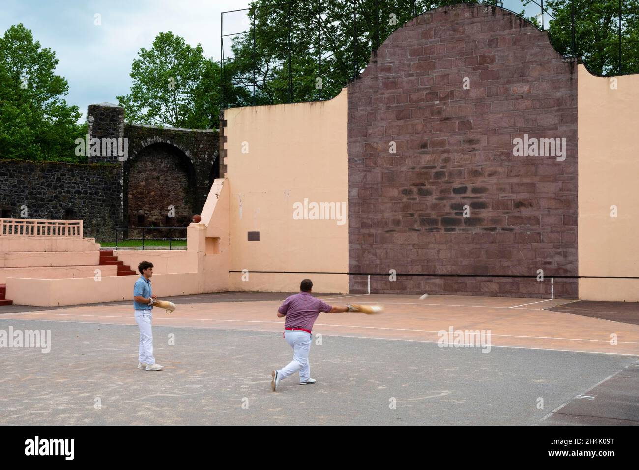 Basque ball hi-res stock photography and images - Alamy