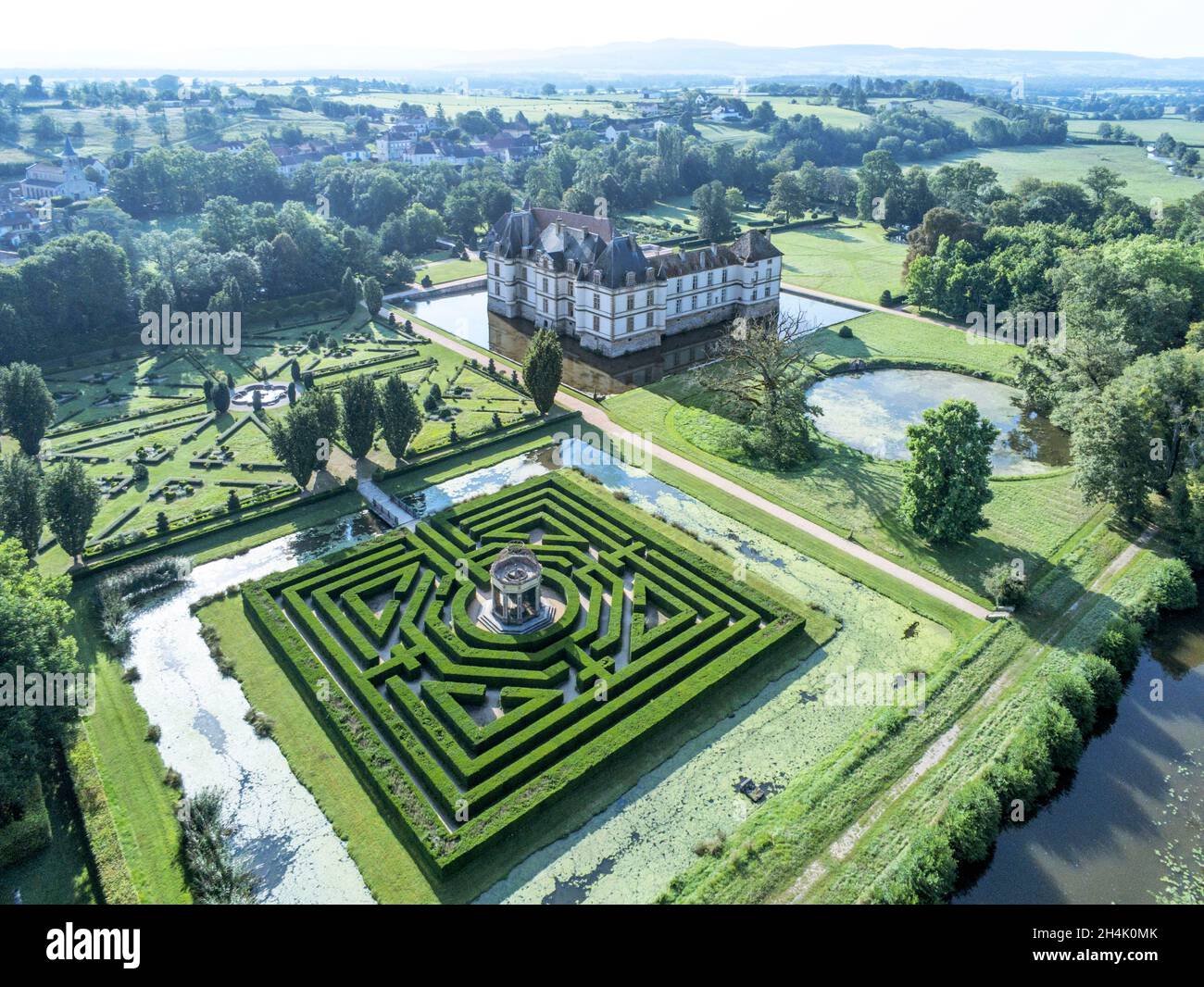 Cormatin castle with moat hi-res stock photography and images - Alamy