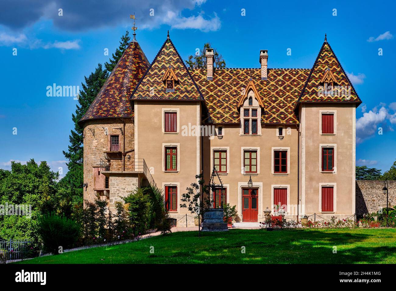 France, Saone et Loire, Chateau de Couches castle Stock Photo - Alamy France, Saone et Loire, Chateau de Couches castle Stock Photo - Alamy