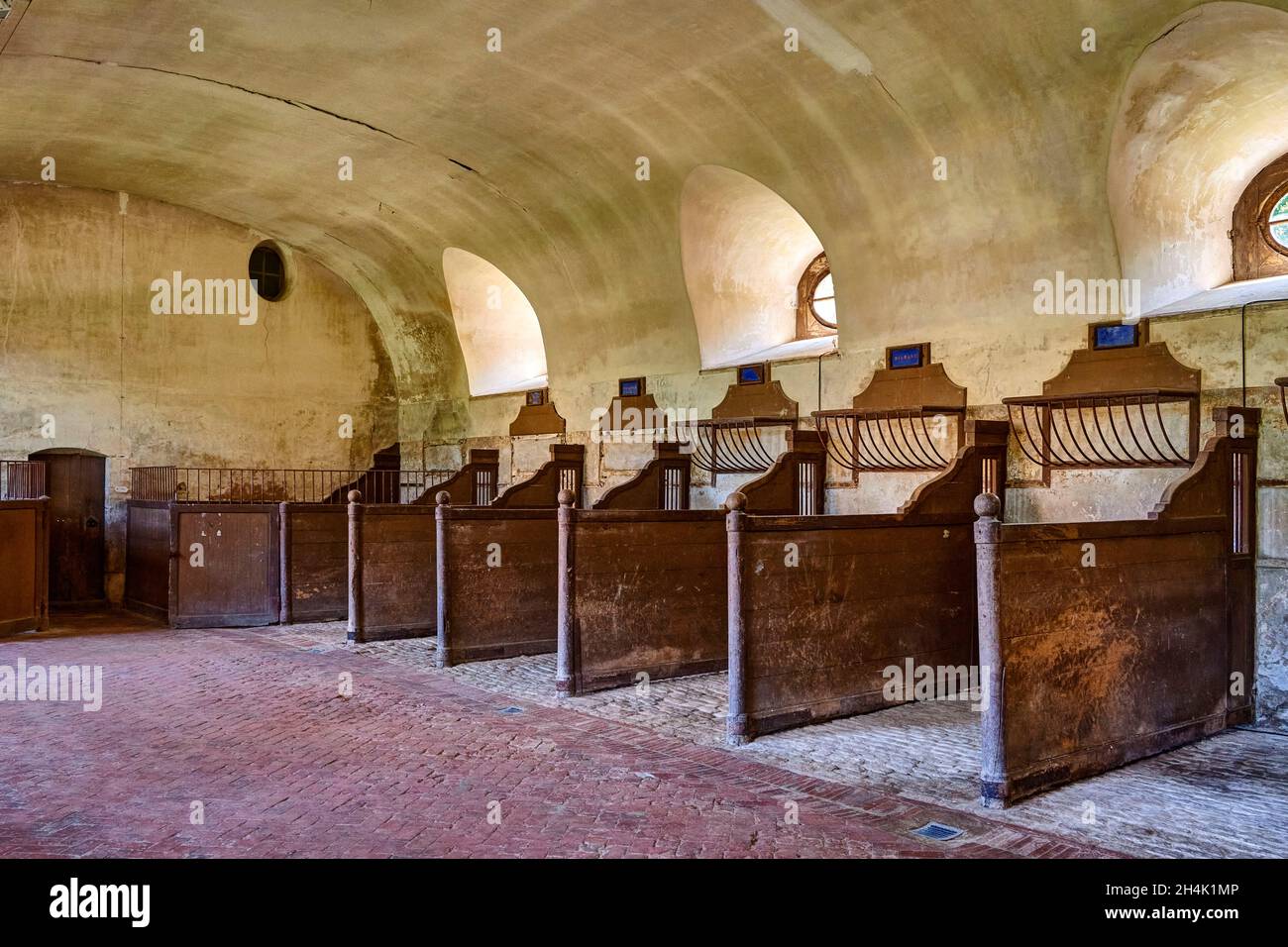 France, Cote d'Or, Chateau de Commarin castle Stock Photo - Alamy