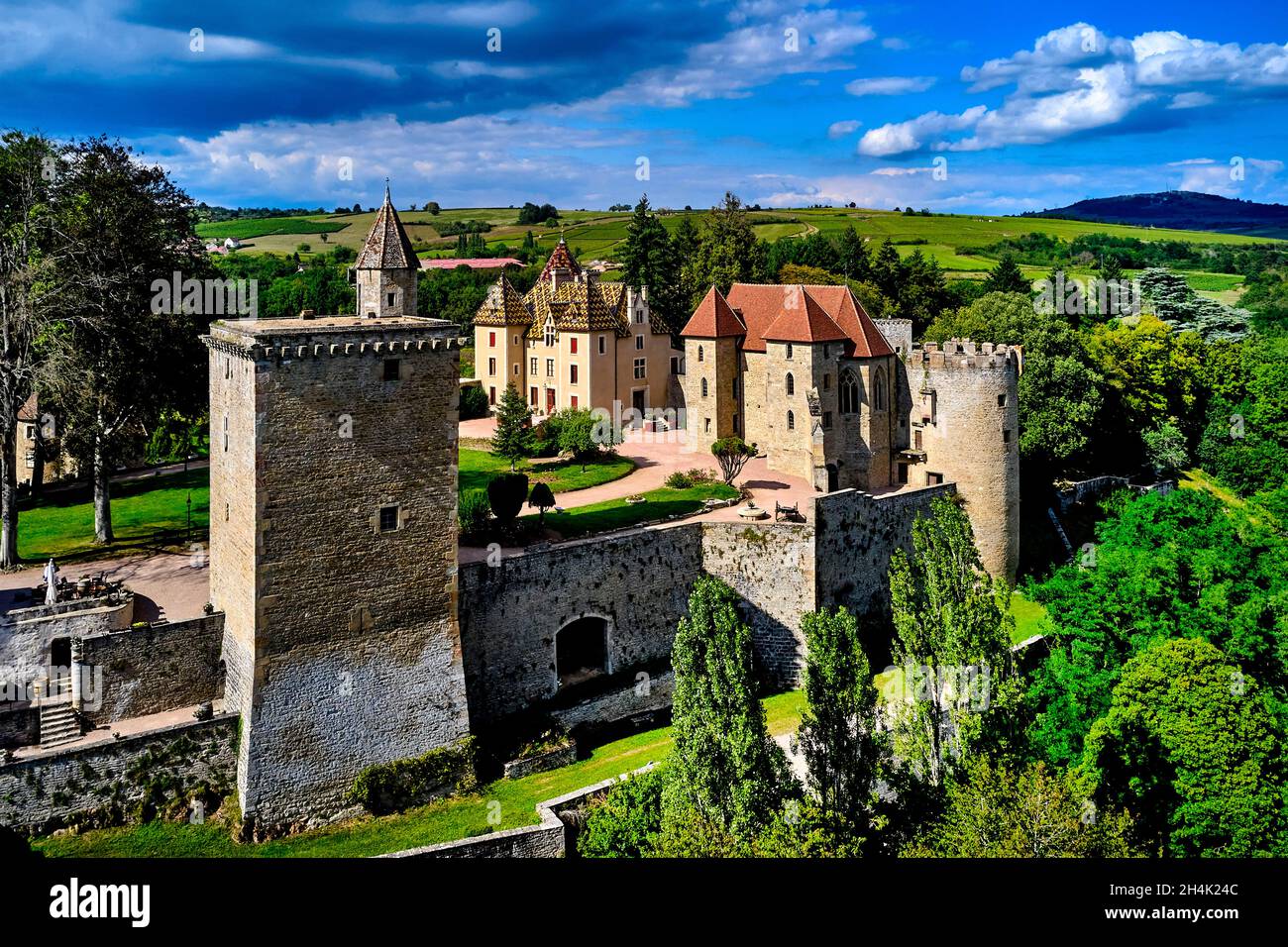 France, Saone et Loire, Chateau de Couches castle Stock Photo - Alamy France, Saone et Loire, Chateau de Couches castle Stock Photo - Alamy