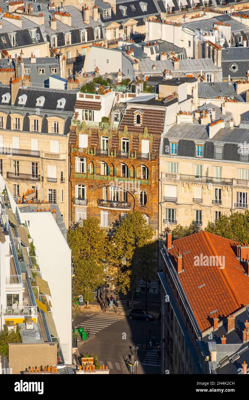 France, Paris, Lavirotte building, in Art Nouveau style in flamed ...