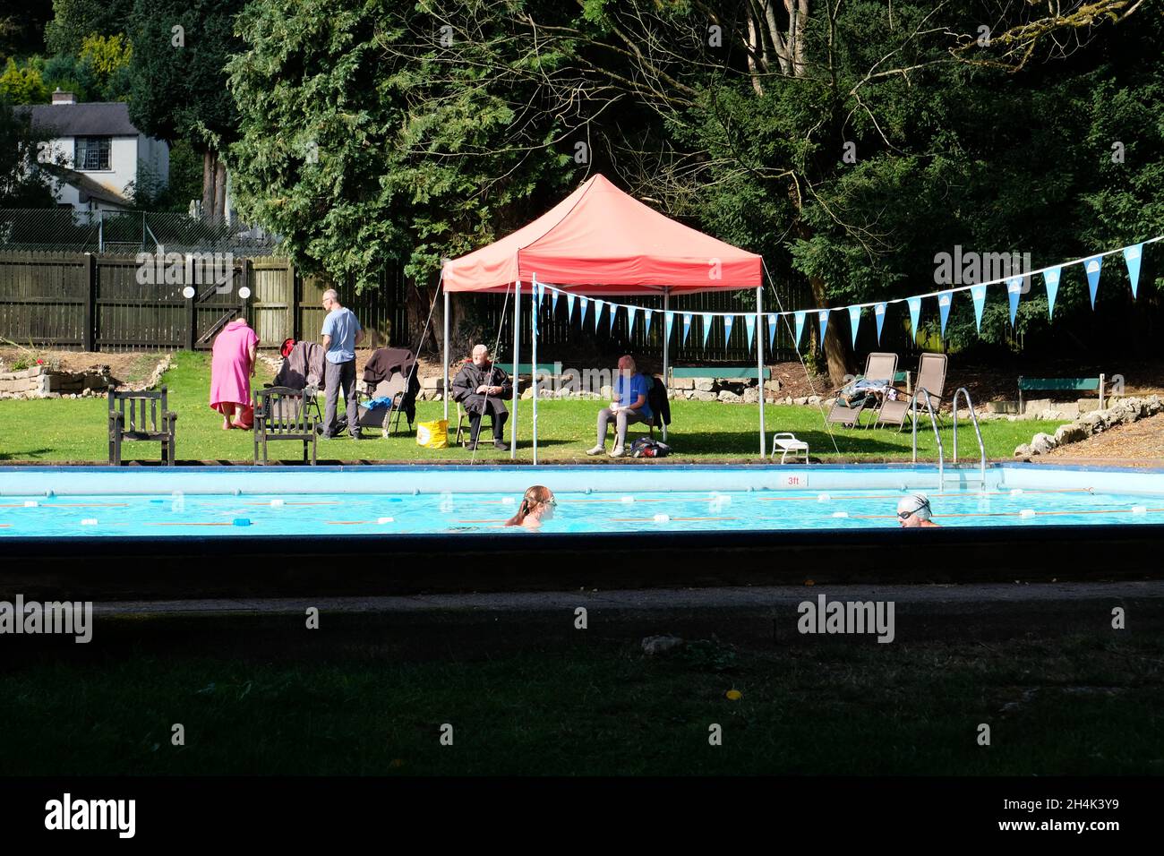 Matlock bath lido hi-res stock photography and images - Alamy
