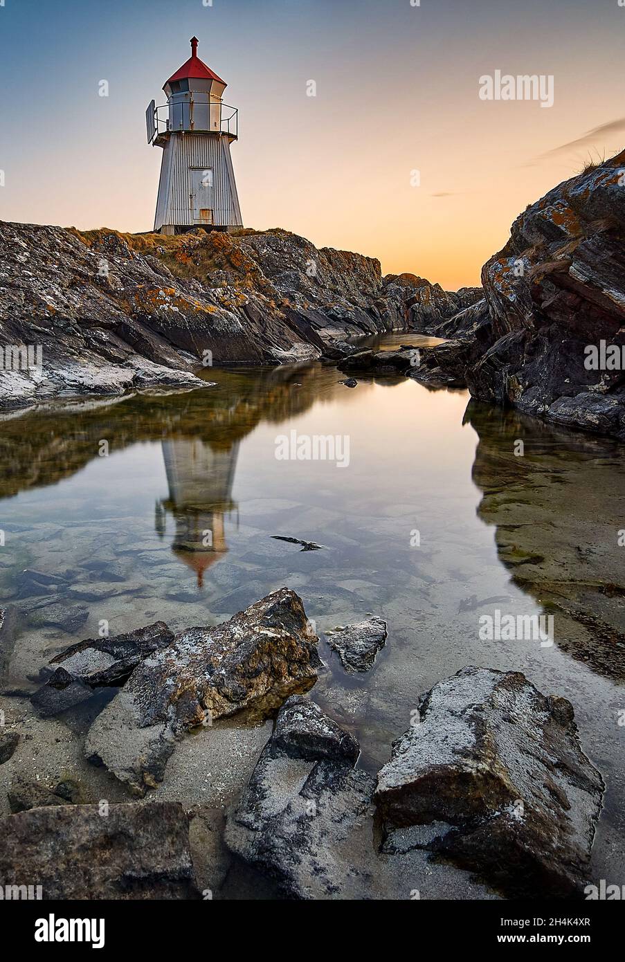 Tidal pool infront of lighthouse on Vigra, Norway Stock Photo - Alamy