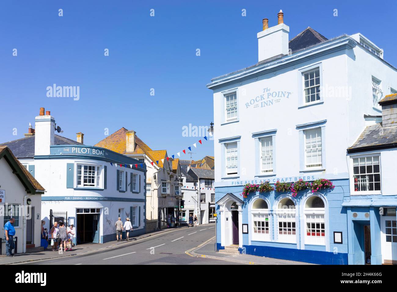British seaside pub hi-res stock photography and images - Alamy