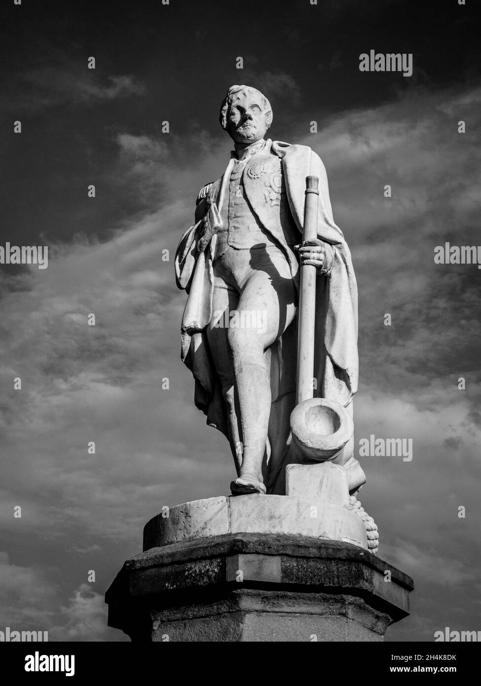 Mono statue of Nelson in Norwich Stock Photo - Alamy