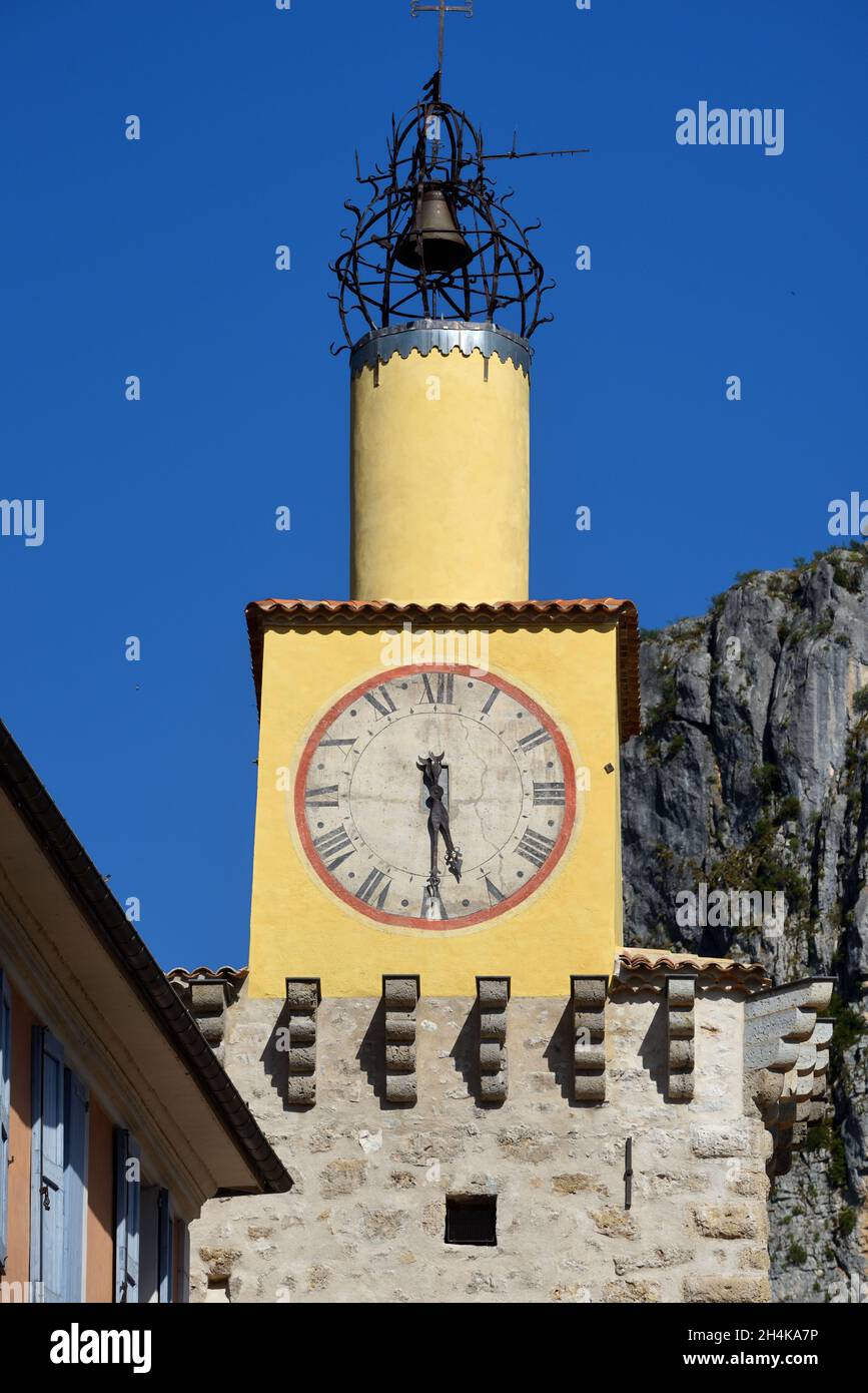 Old stone building tower hi-res stock photography and images - Alamy