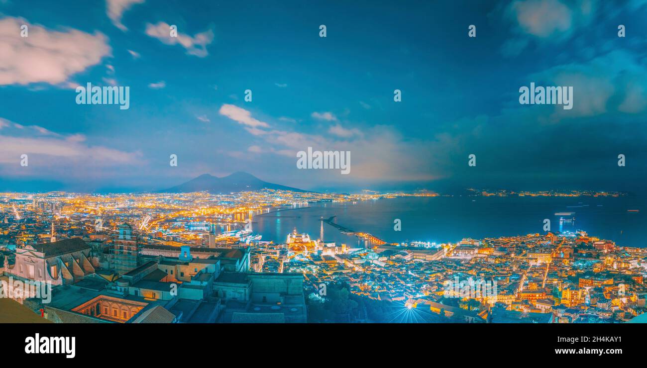 Naples skyline night mount vesuvius hi-res stock photography and images ...