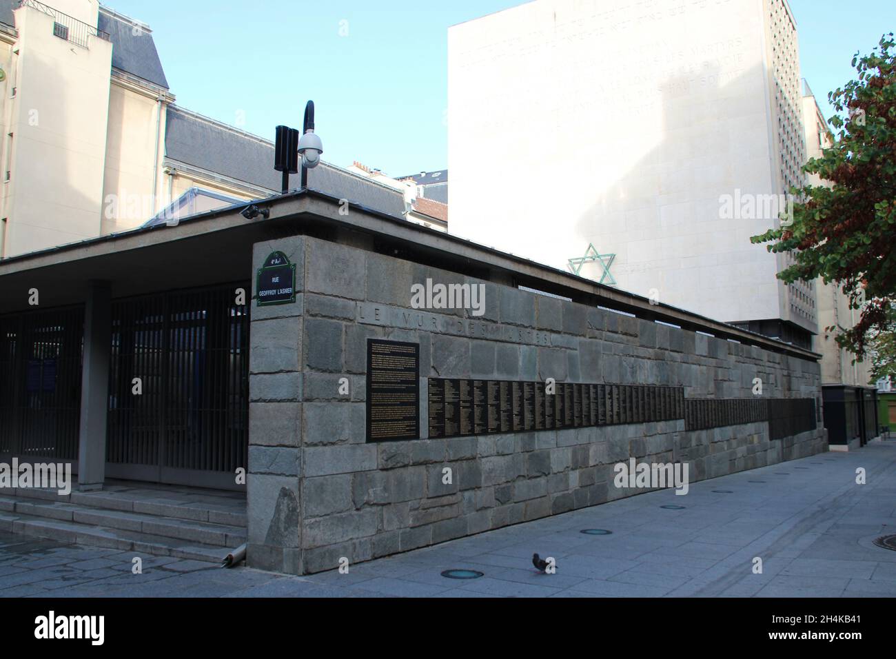jewish memorial in paris in france Stock Photo - Alamy