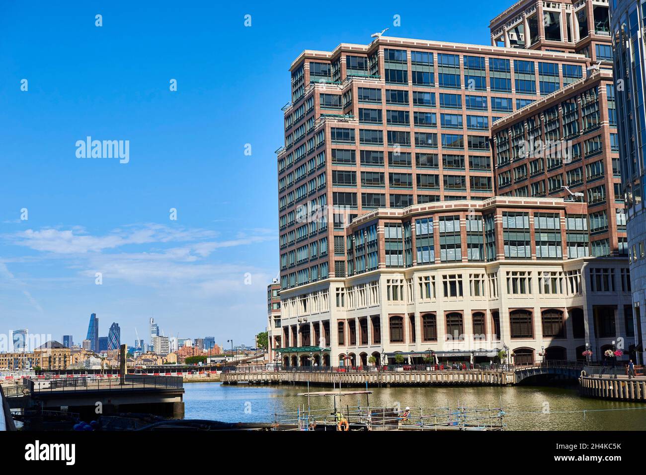 Docklands in Canary Wharf in the island of dogs, 25 Cabot Square ...