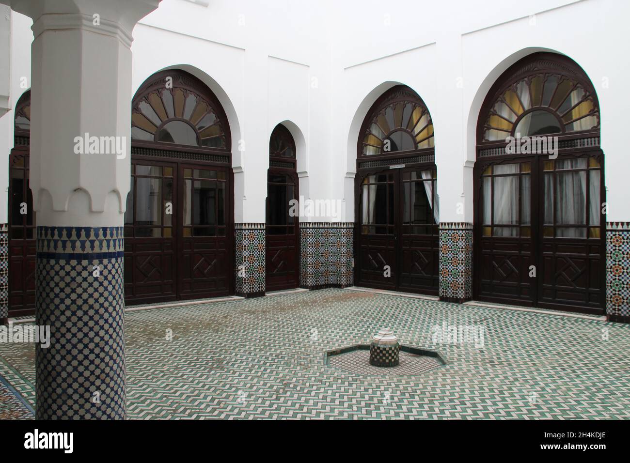 great mosque in paris in france Stock Photo - Alamy