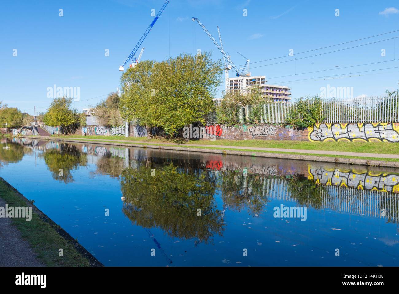 Large new brownfield housing development at Soho Wharf in Birmingham of ...