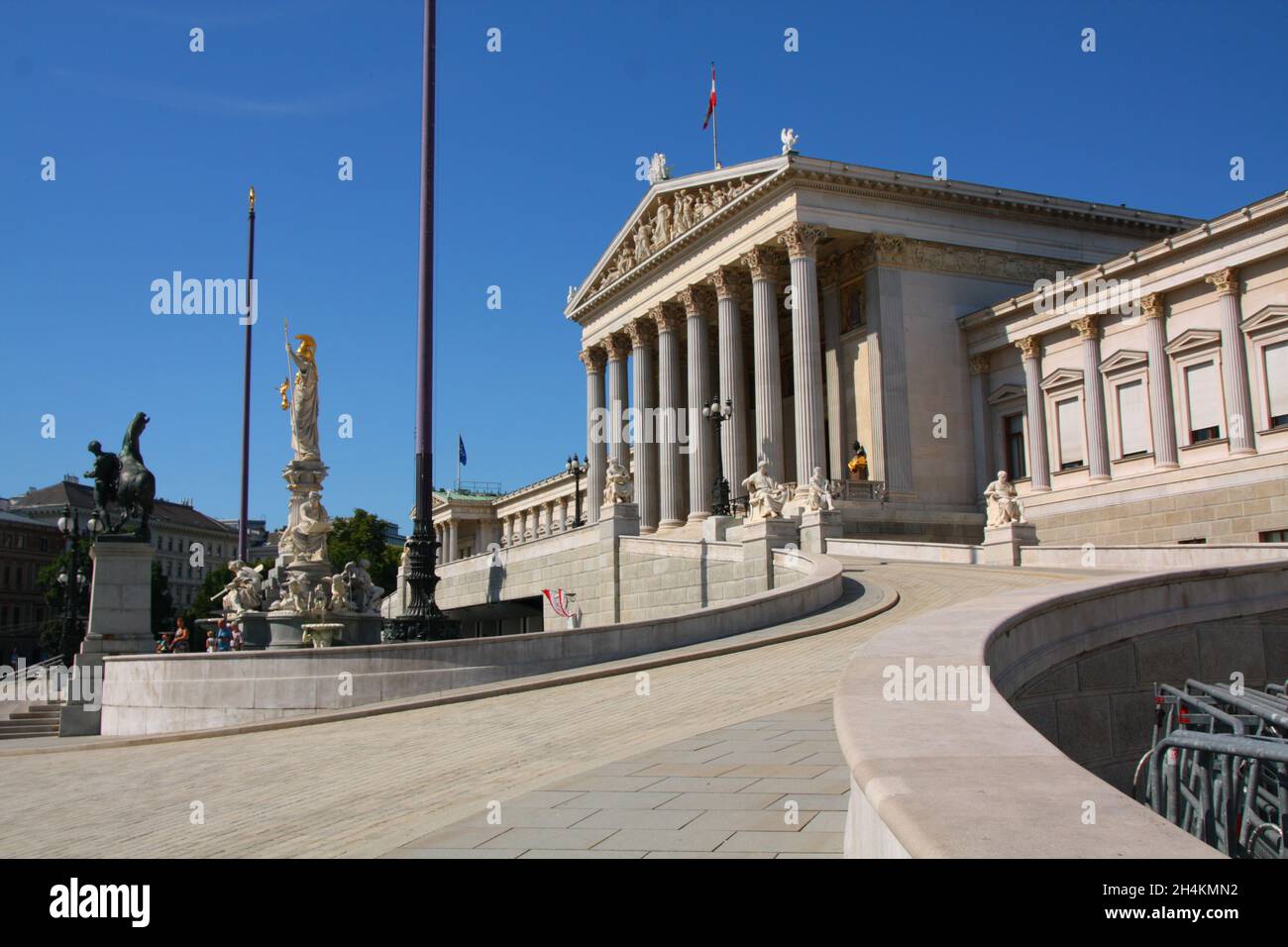 Austrian Parliament building Stock Photo - Alamy