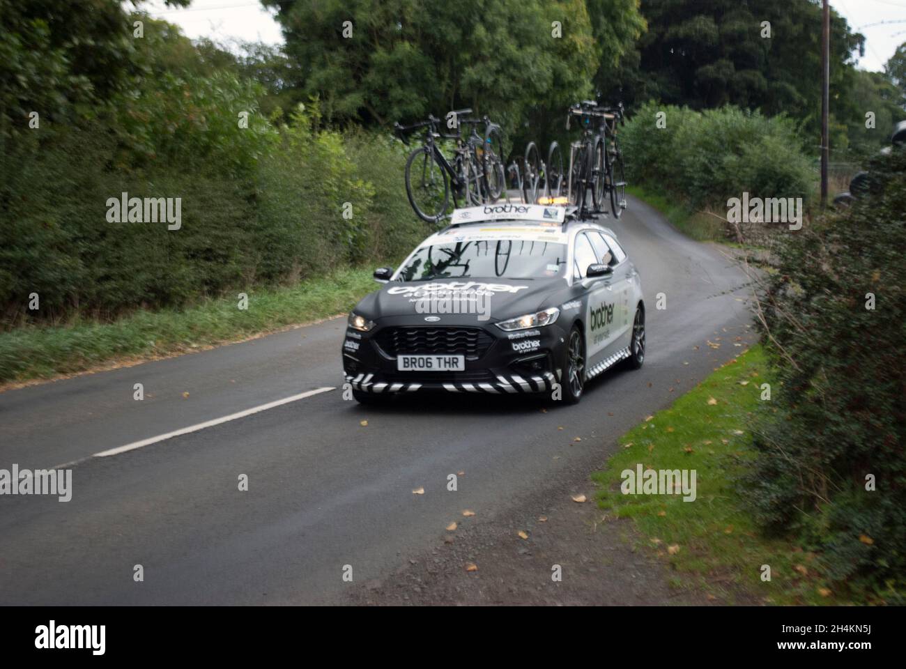 Bicycles on roof rack hi-res stock photography and images - Alamy