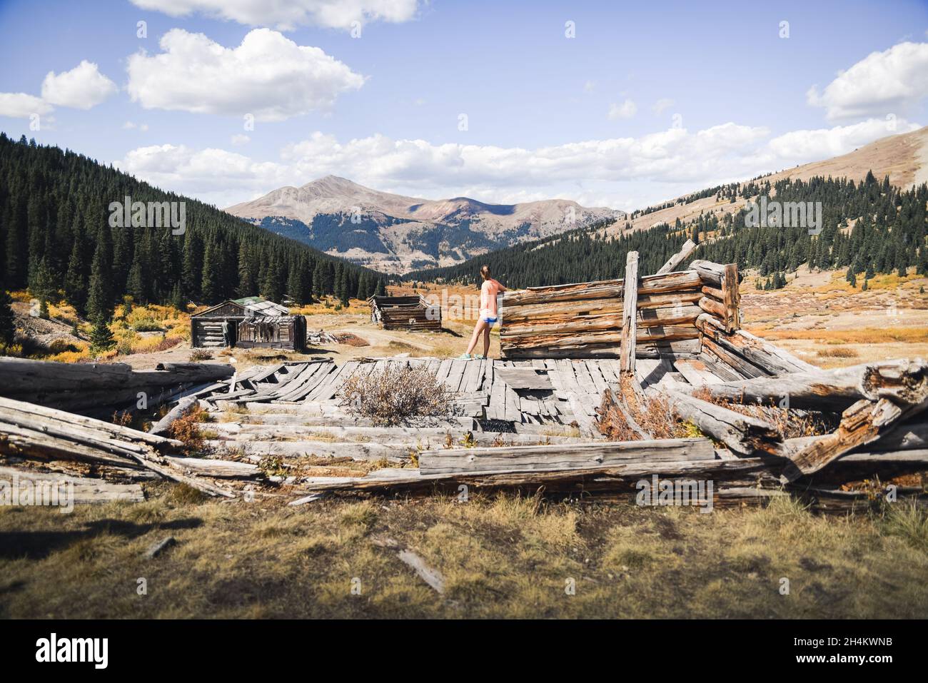 Mining structures hi-res stock photography and images - Alamy