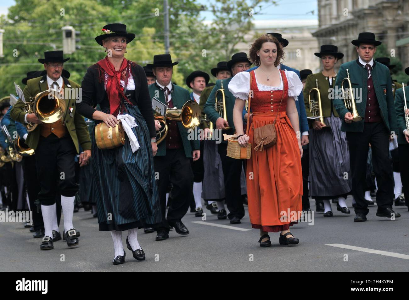 Austrian traditional costume hi-res stock photography and images - Alamy