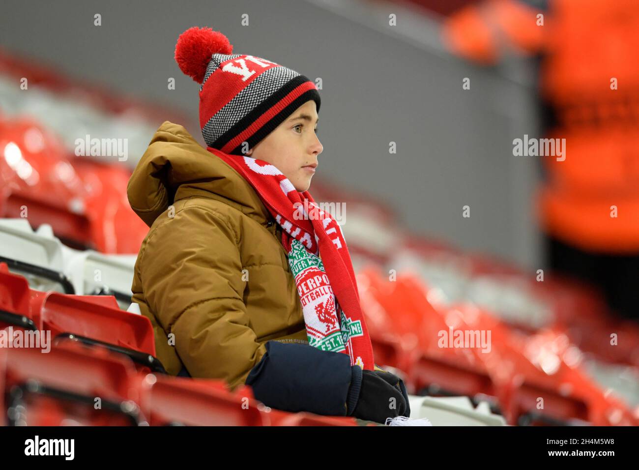 Young liverpool fan hi-res stock photography and images - Alamy