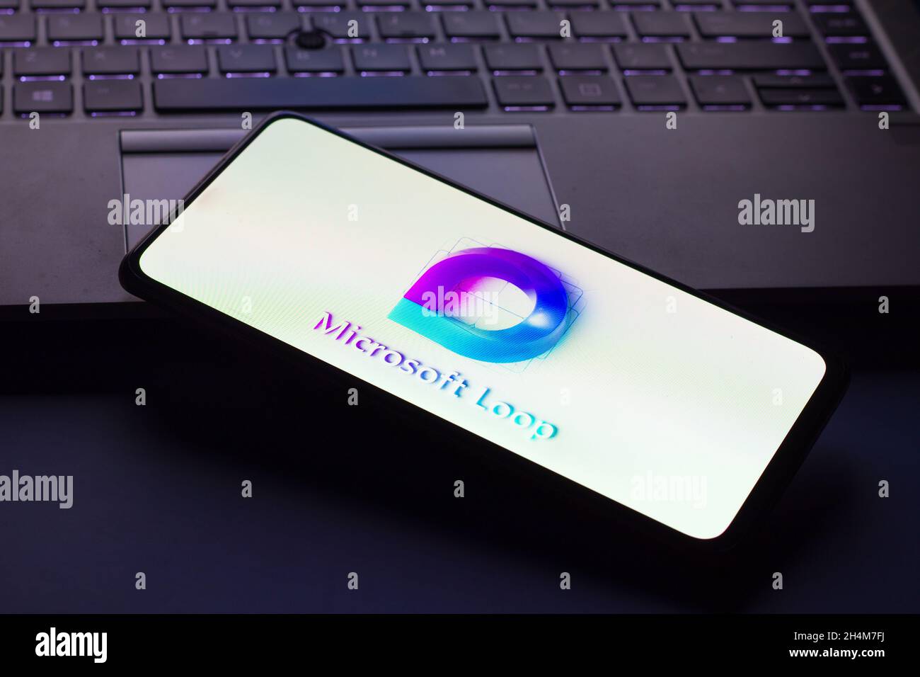 Microsoft loop app hi-res stock photography and images - Alamy